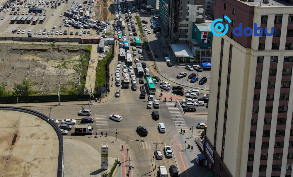 "Дүнжингарав" худалдааны төвийн уулзвараас зүүн тийш 133 дугаар сургууль хүртэлх авто замыг ...