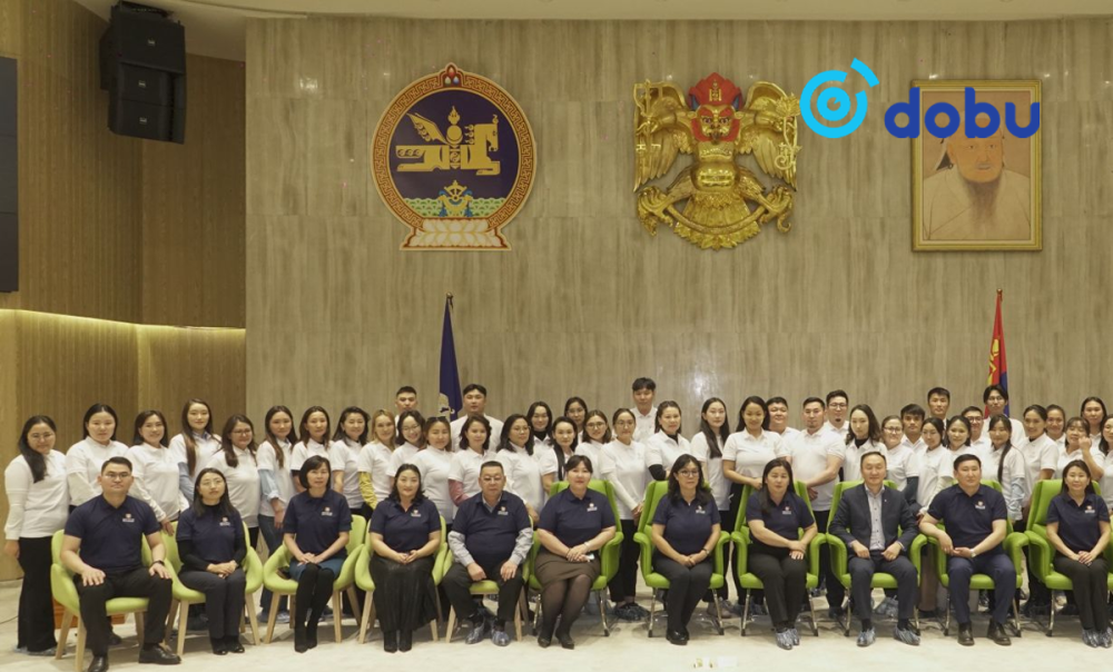 “Нийслэл-385” менторшип хөтөлбөр нээлтээ хийлээ - dobu.mn