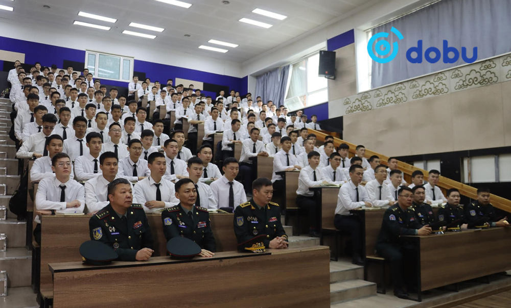 "Оюутан цэрэг" цэргийн мэргэжил олгох сургалтын явцтай танилцав - dobu.mn