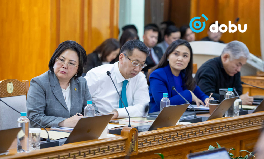 Ерөнхий сайд Л.Оюун-Эрдэнэ дараагийн мега төслүүдийн хэрэгжилтэд анхаарч ажиллахыг үүрэг ...