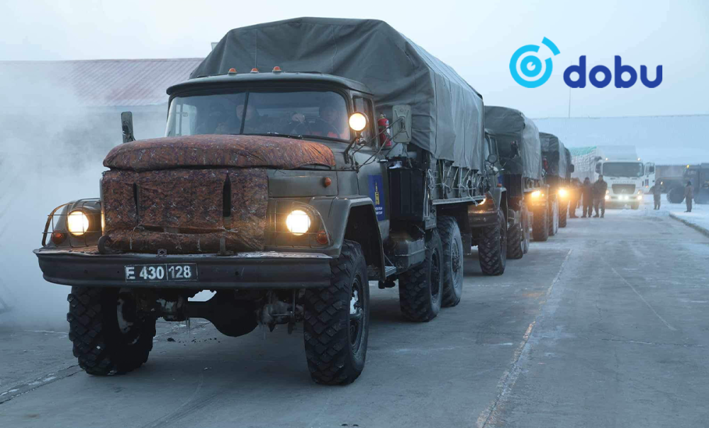Хаваржилт хүндэрсэн аймаг сумдад хүргэх өвс тэжээл ачсан цуваа