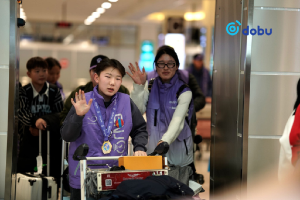 14 настай Р.Ууганбаяр “Дрон кодчилол” төрөлд Дэлхийн аварга боллоо ...