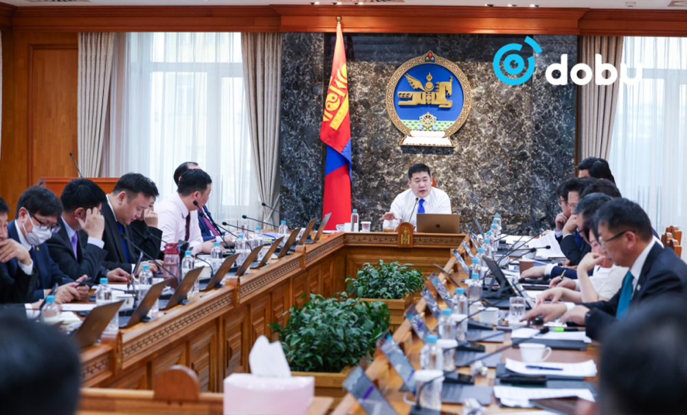 “Гашуунсухайт Ганцмод боомтын төмөр зам” төслийн хэлэлцээр байгуулах тухай төслийг УИХ ын