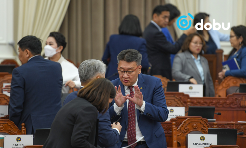ЧУУЛГАН: “Засгийн газарт чиглэл өгөх тухай” УИХ-ын тогтоолын төслийг хэлэлцэнэ - dobu.mn