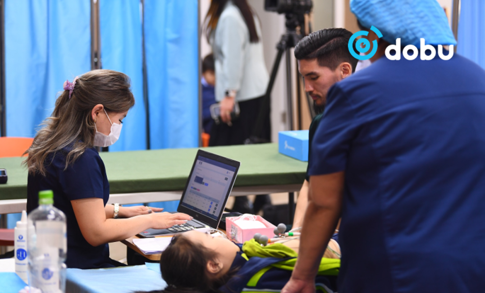 Нэгдүгээр ангийн сурагчдыг нүд шүд зүрхний эмгэгийн эрт илрүүлэгт хамруулж эхэллээ Dobu Mn